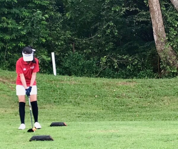 Emil swings for gold at the Batam golf tournament | CIS Mosaic