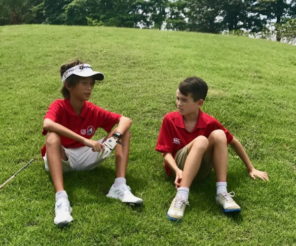 Emil swings for gold at the Batam golf tournament | CIS Mosaic