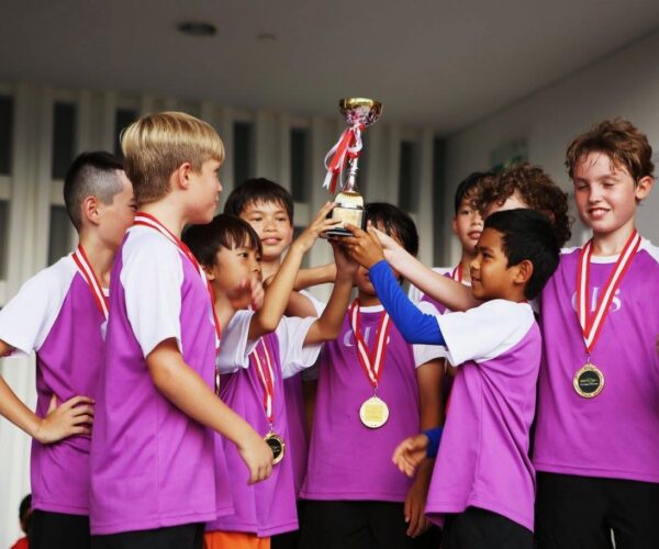 CIS Lakeside U11 football team are the champions! | CIS Mosaic