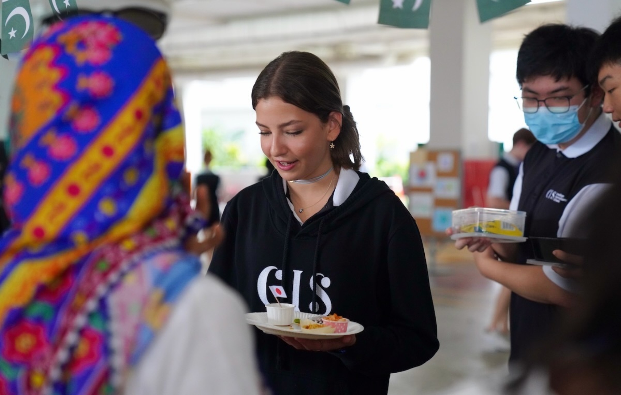 Uniting Nations 2022: Tour Around the World | CIS Mosaic