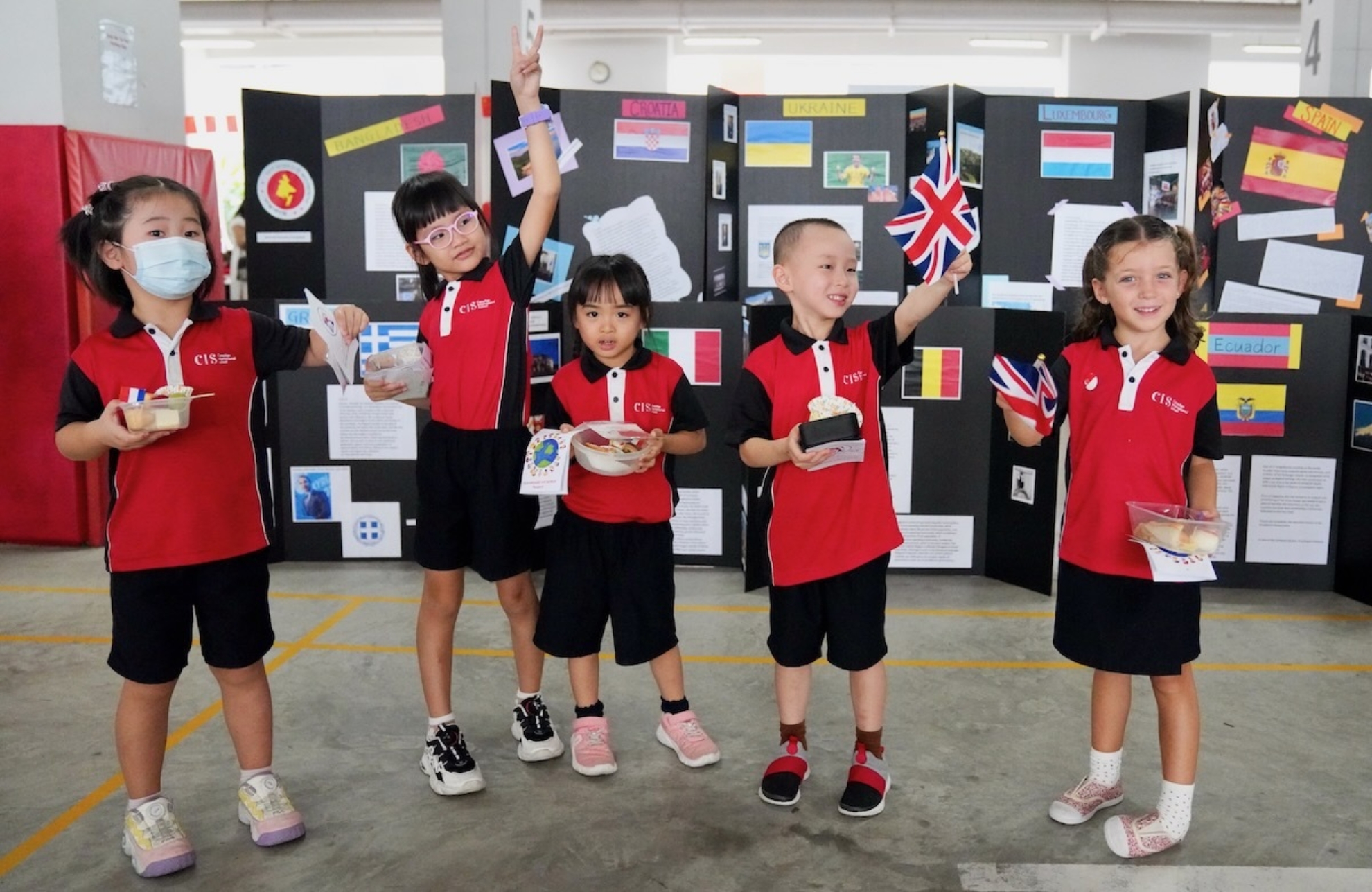 Uniting Nations 2022: Tour Around the World | CIS Mosaic