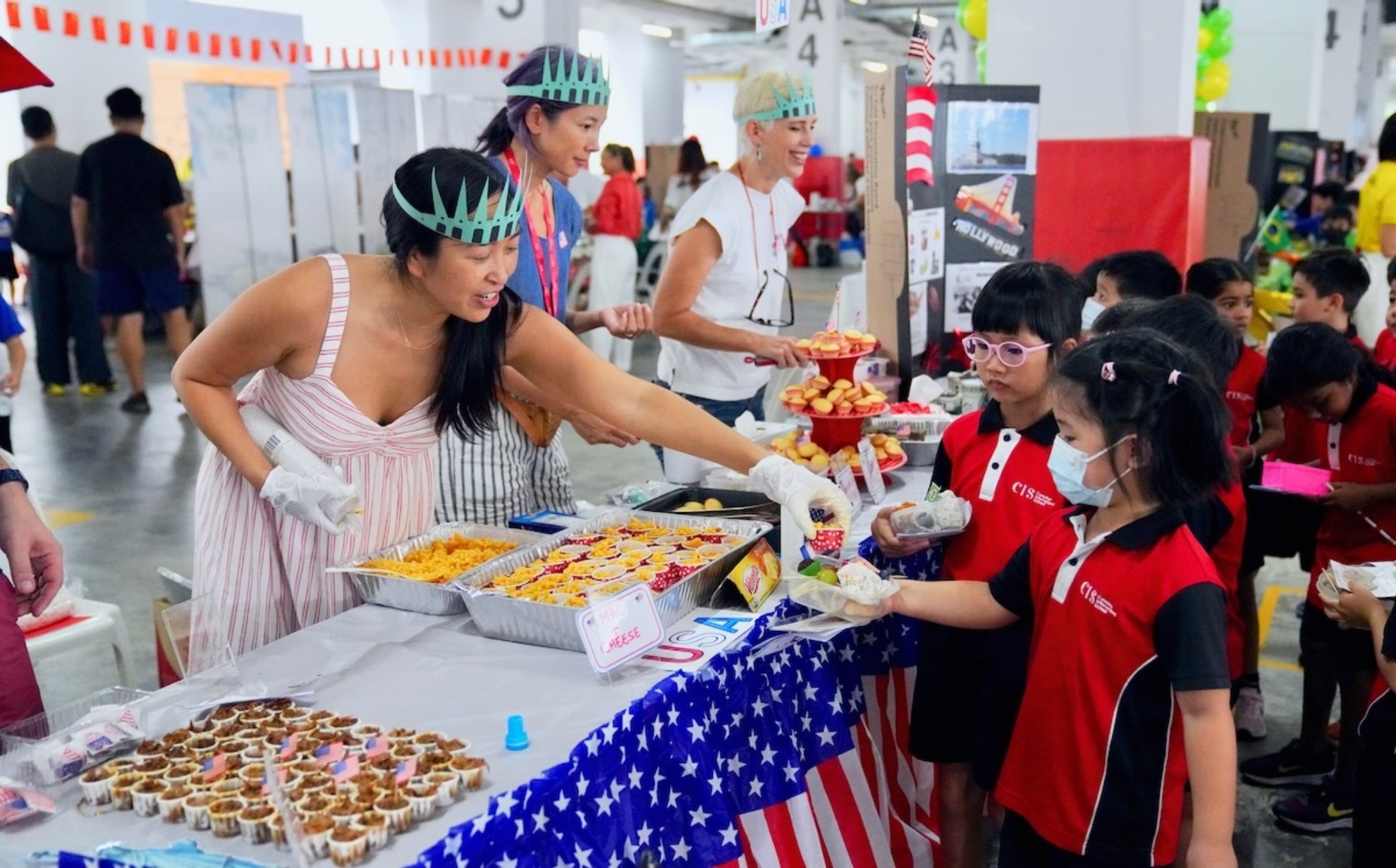 Uniting Nations 2022: Tour Around the World | CIS Mosaic