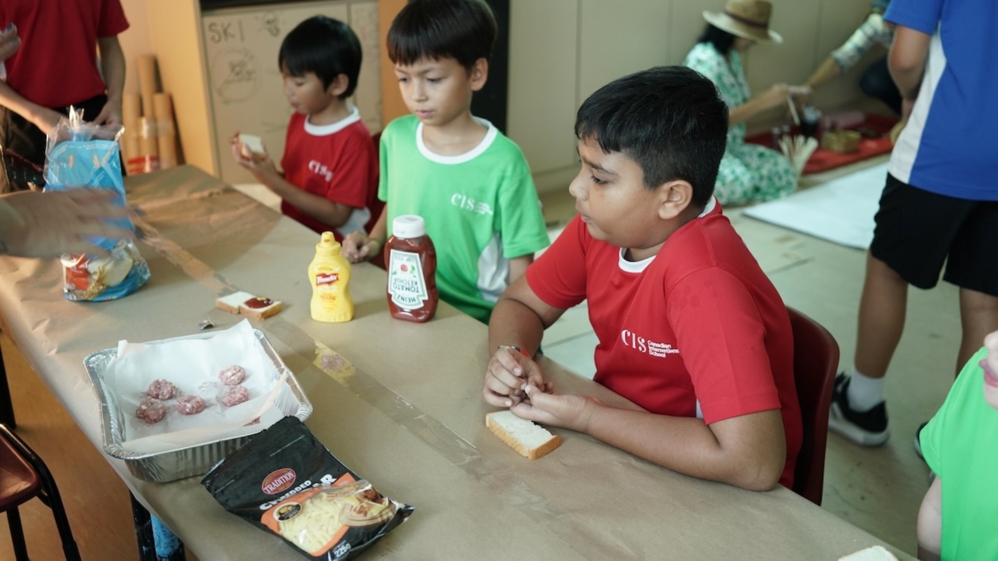 Uniting Nations 2022: Celebrating Home Languages at… | CIS Mosaic