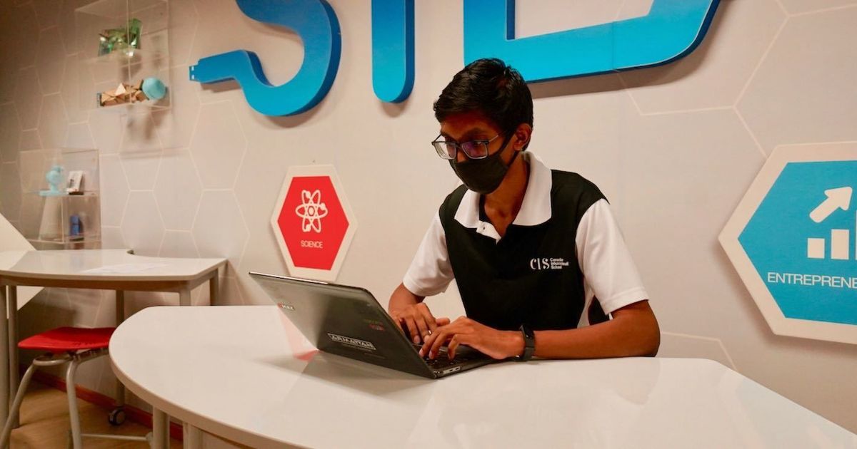 CIS student's online robotics challenge | Mosaic