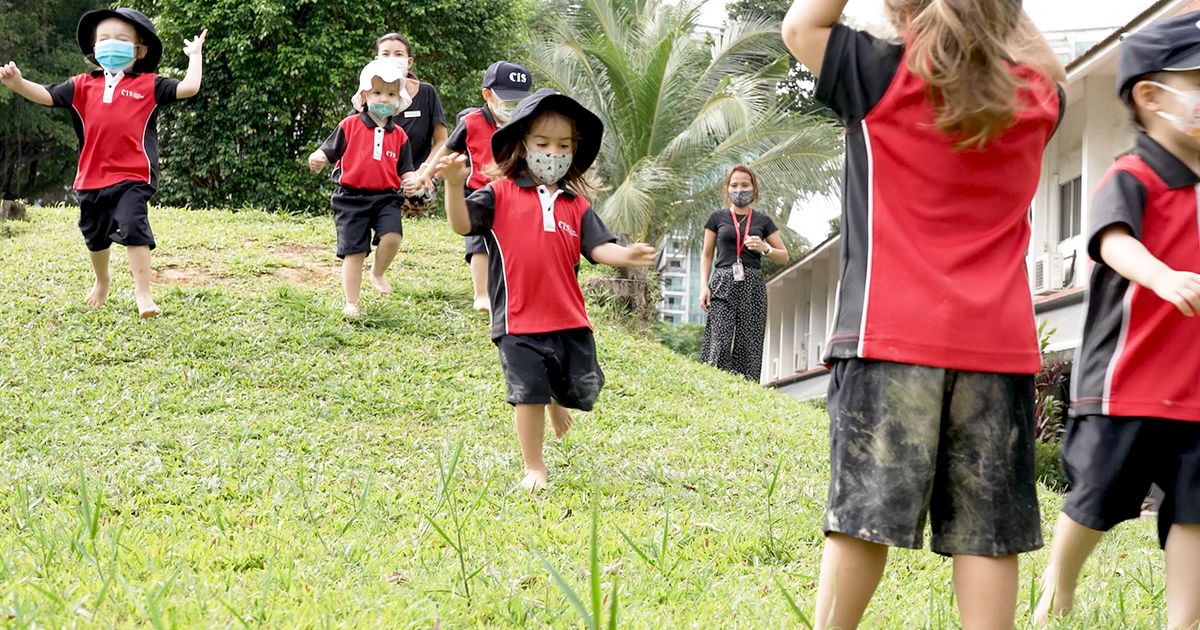 The benefits of barefoot exploration | Mosaic